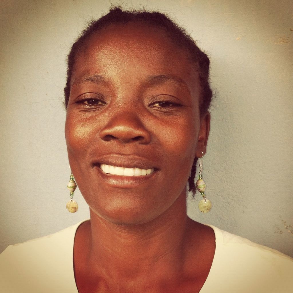 Nadia – Haitian Bead Project